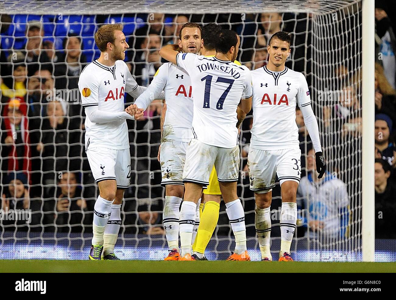 Tottenham Hotspur's Roberto Soldado (centre left) celebrates with his ...