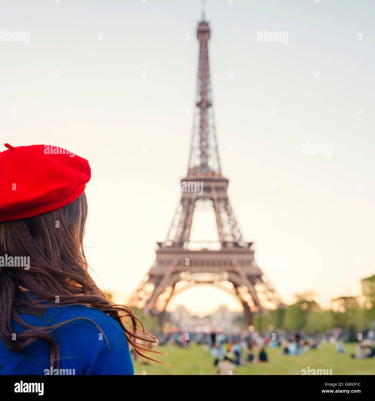 Back view woman wearing red beret hi-res stock photography and images ...