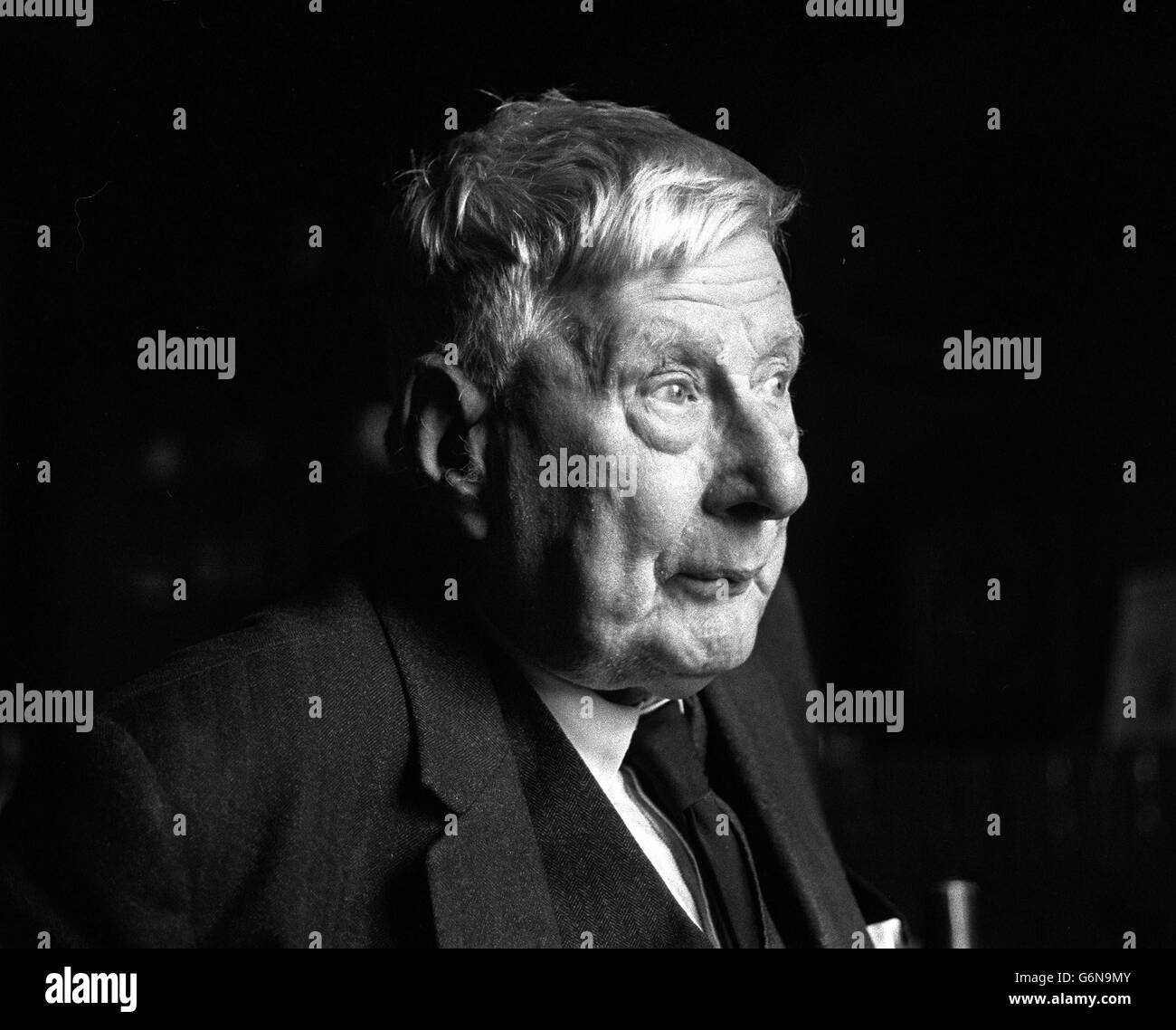 L S Lowry High Resolution Stock Photography and Images - Alamy