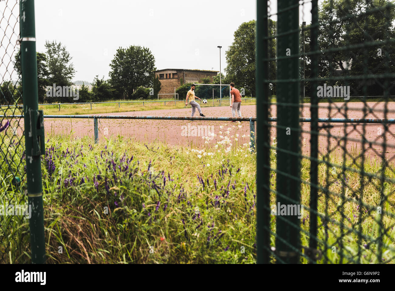 Cinder pitch hi-res stock photography and images - Alamy