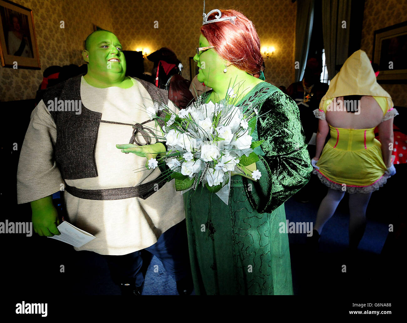 Shrek wedding hi-res stock photography and images - Alamy