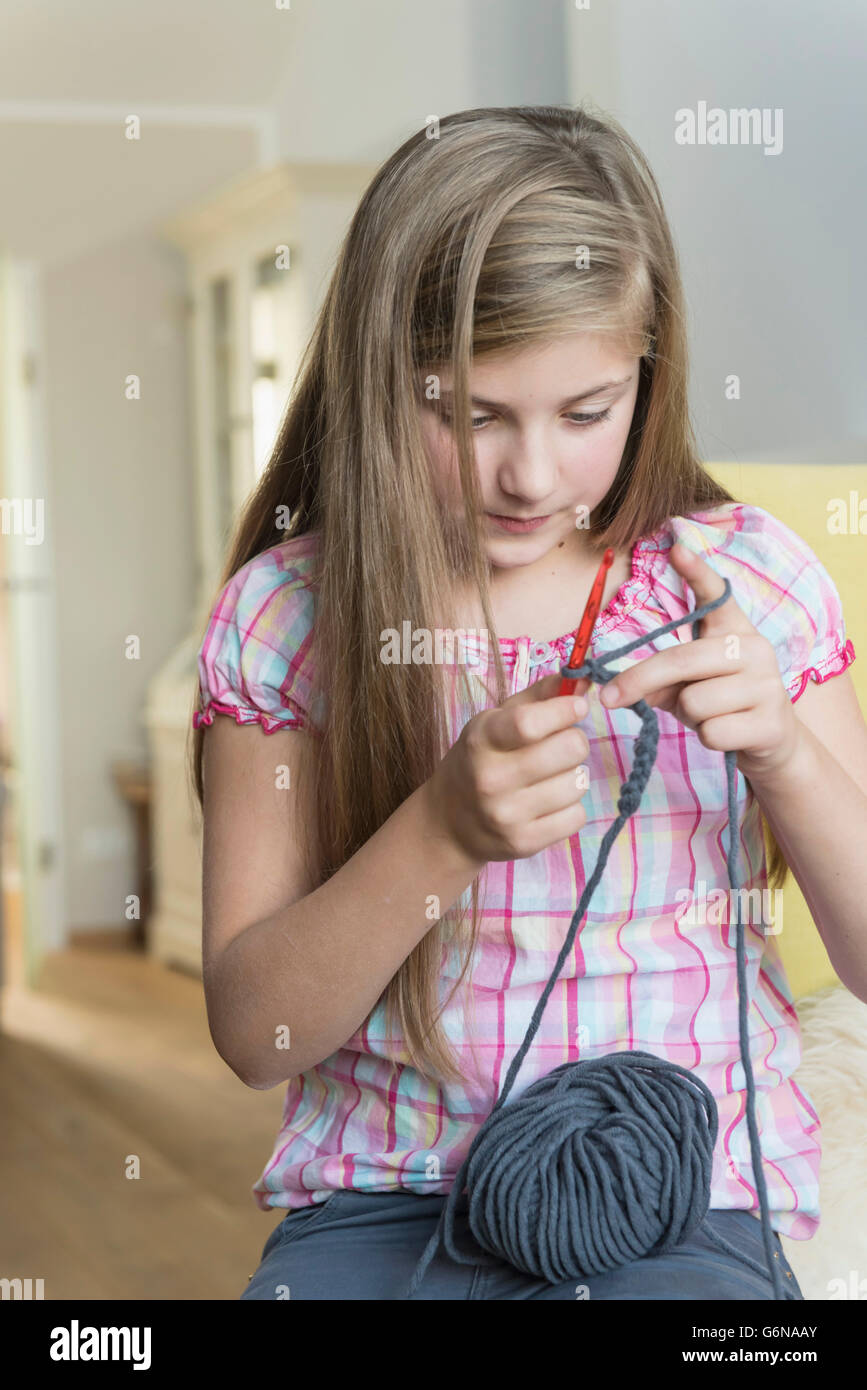 Crocheting hi-res stock photography and images - Alamy