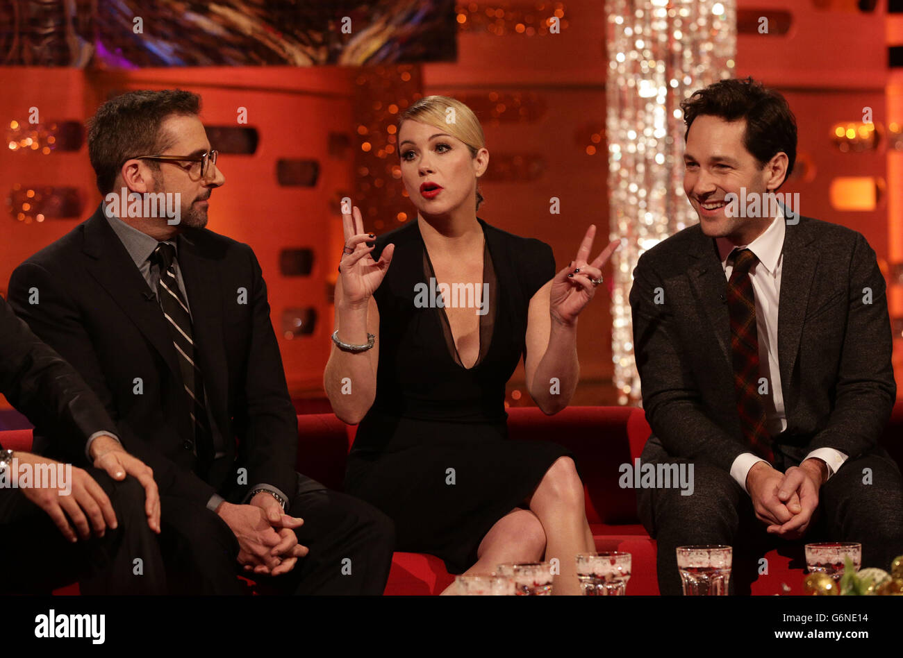 Christina applegate and paul rudd from the film anchorman 2 hi-res ...