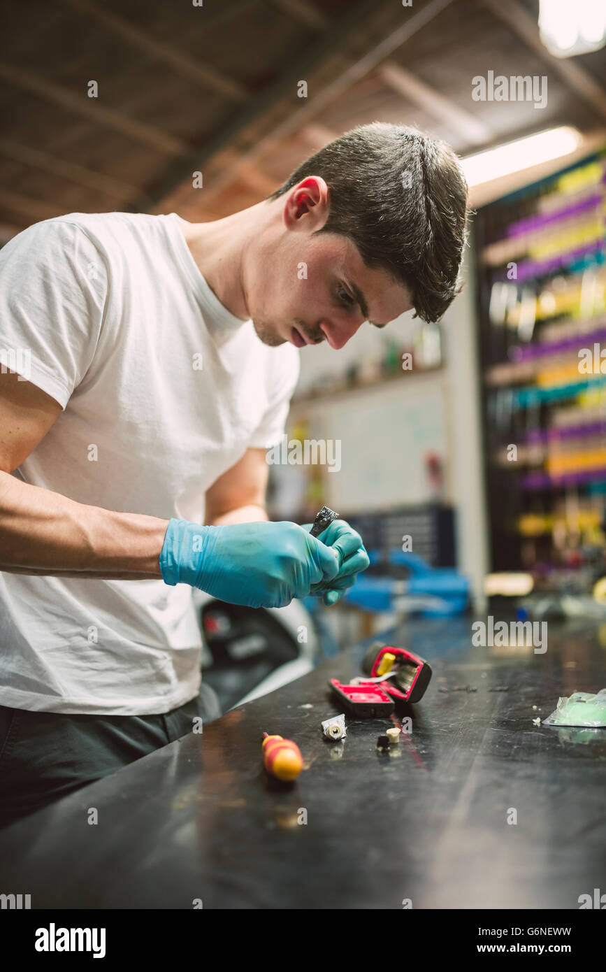 Electronic technician at work Stock Photo - Alamy