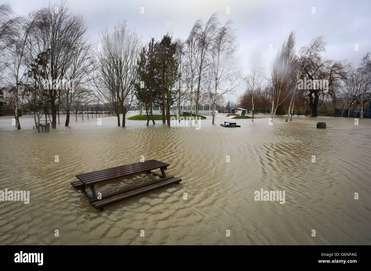 Tonbridge kent winter hi-res stock photography and images - Alamy