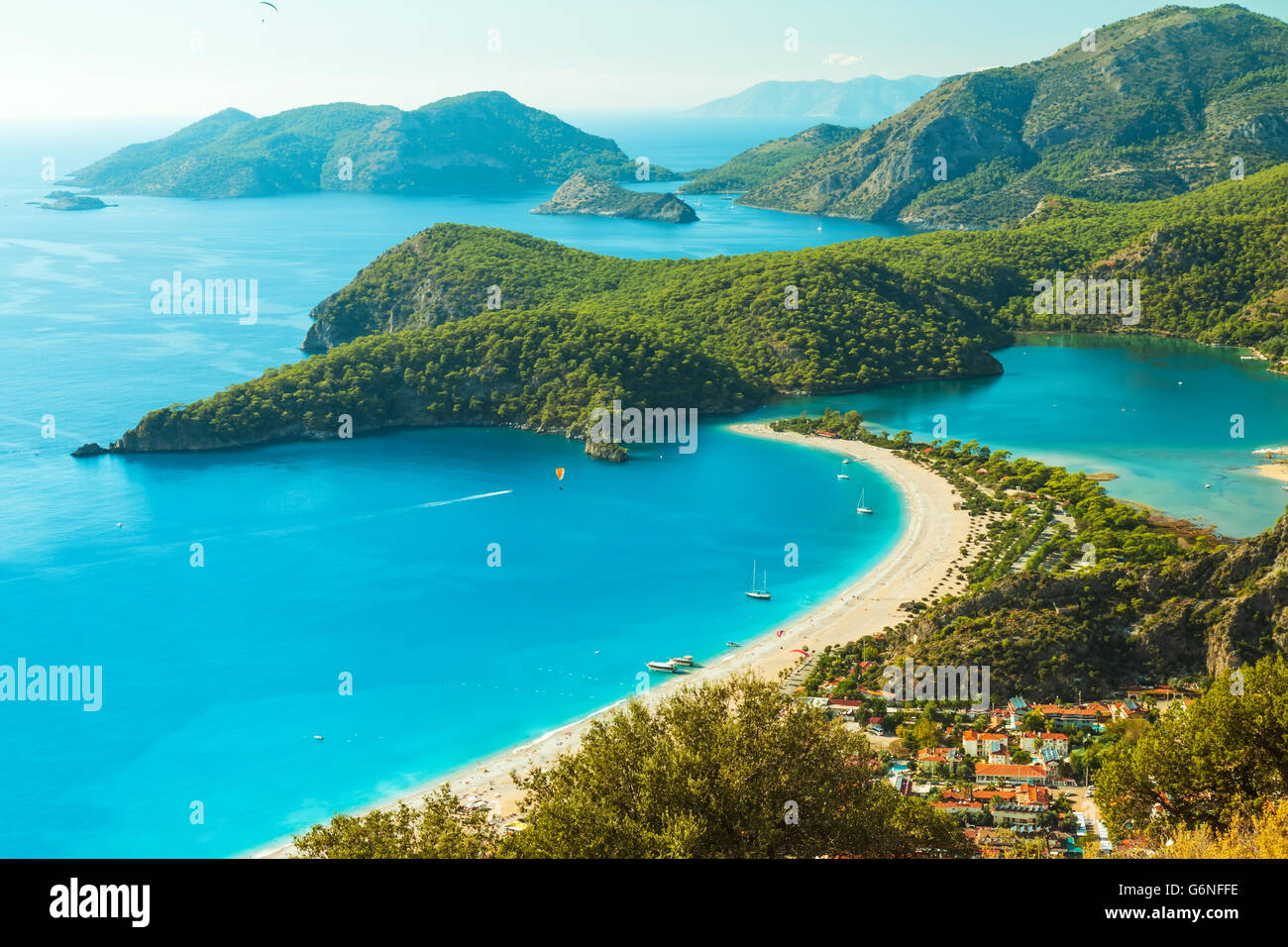 Blue lagoon harmony hi-res stock photography and images - Alamy
