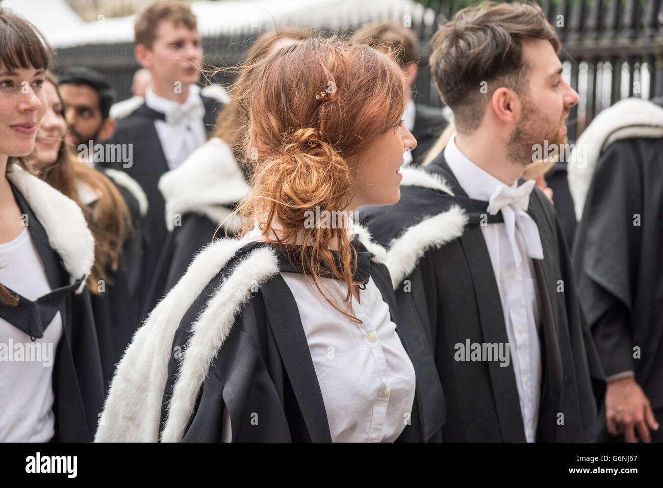 Women graduating cambridge hi-res stock photography and images - Alamy