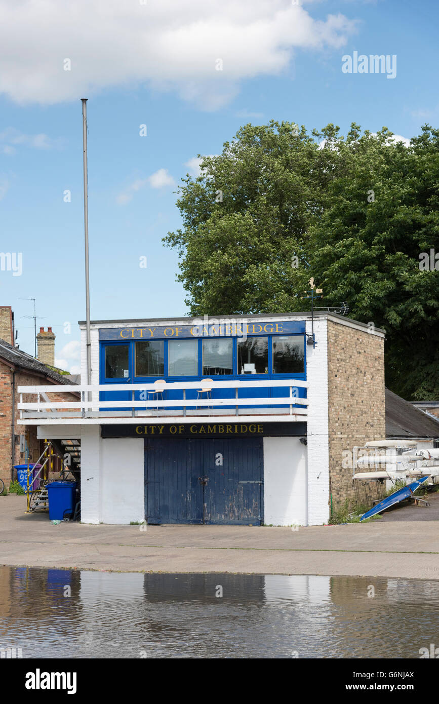 The City of Cambridge rowing boathouse on the River Cam Cambridge Stock ...