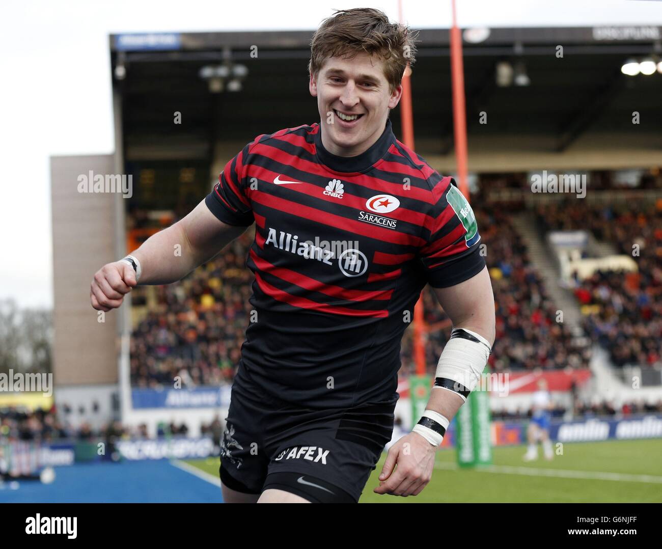 Saracens' David Strettle celebrates scoring his third try during the ...
