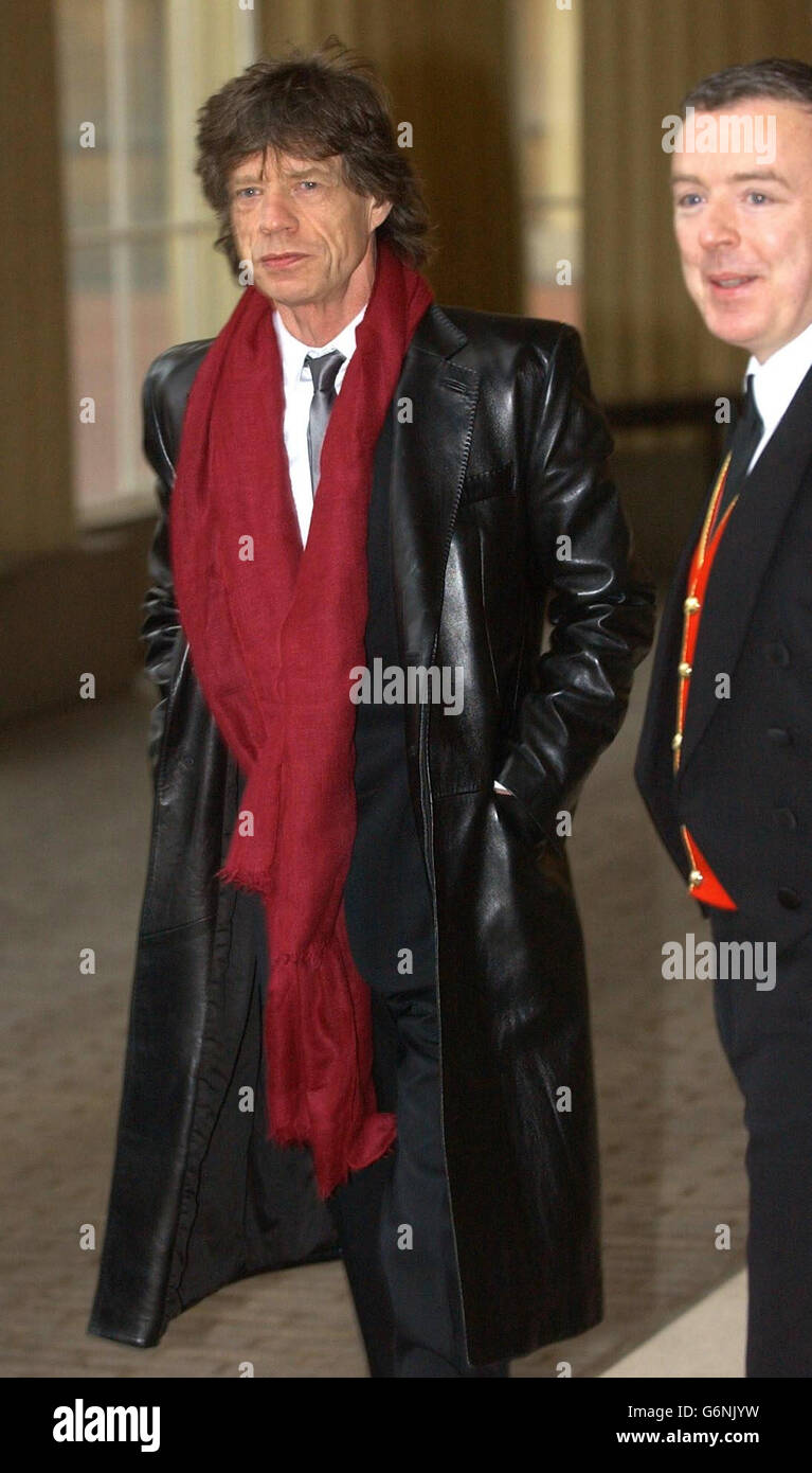 Sir mick jagger at buckingham palace hi-res stock photography and ...
