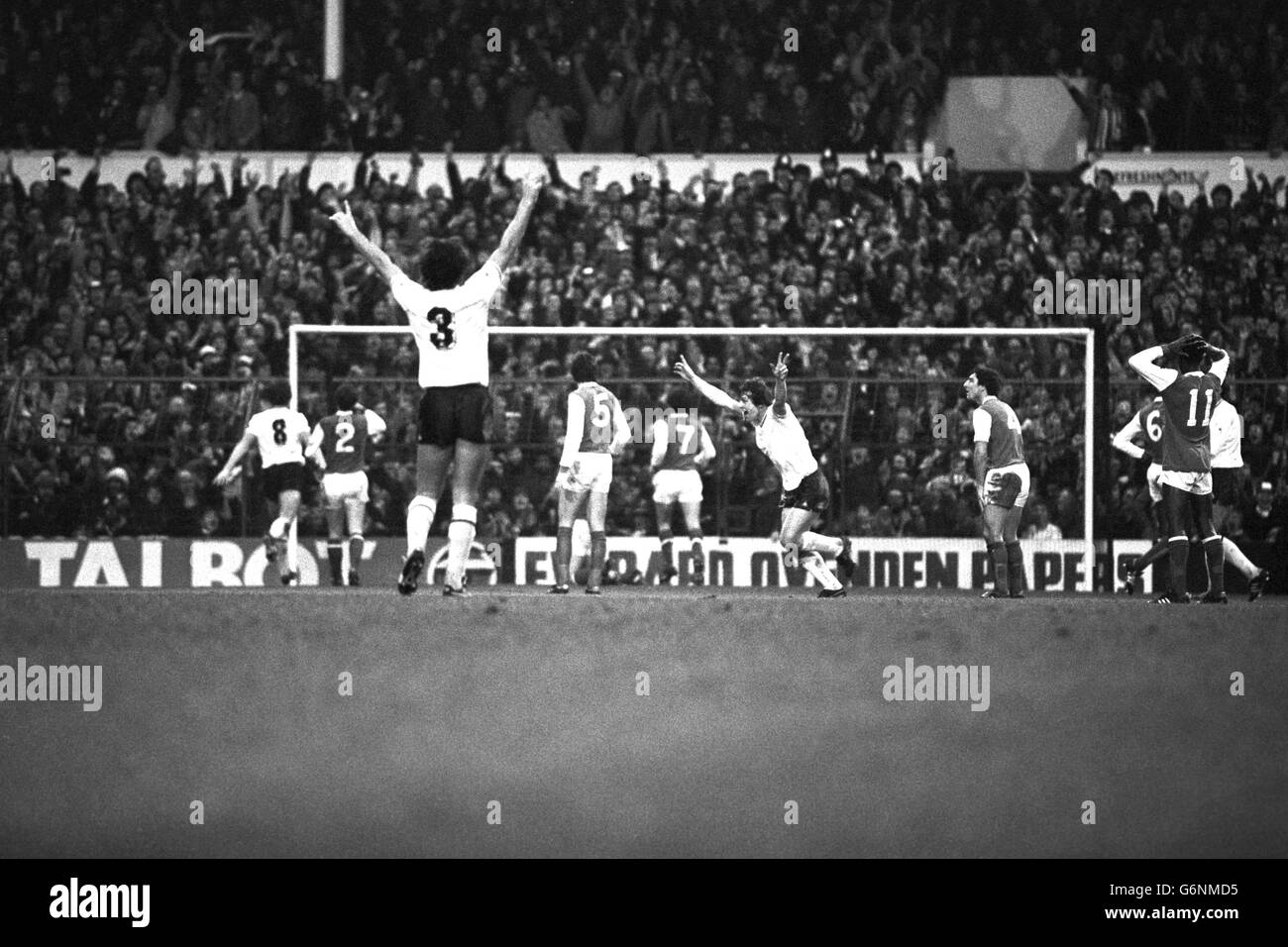 Tottenham hotspur 4 5 arsenal hi-res stock photography and images - Alamy