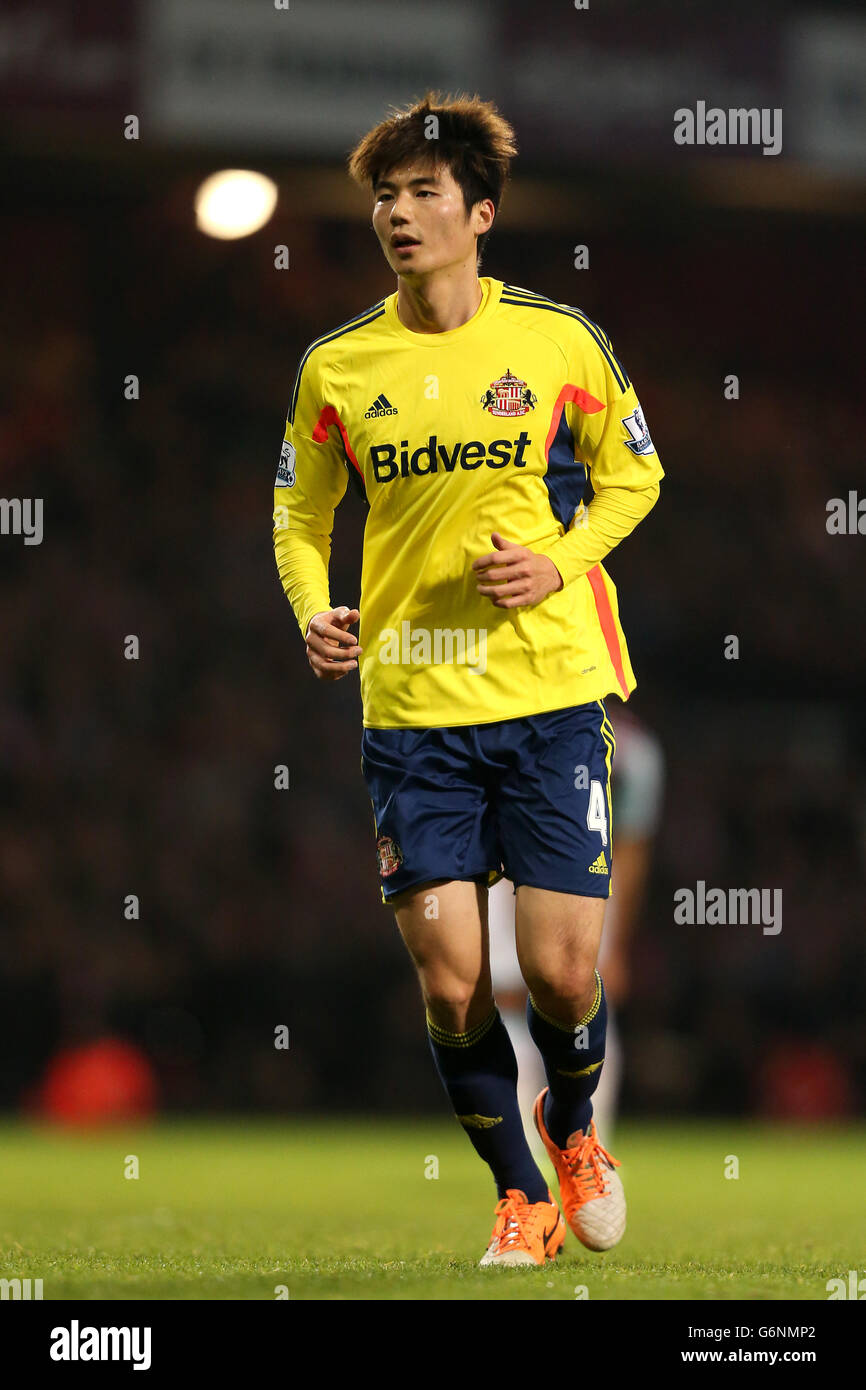 Sung yong hi-res stock photography and images - Alamy