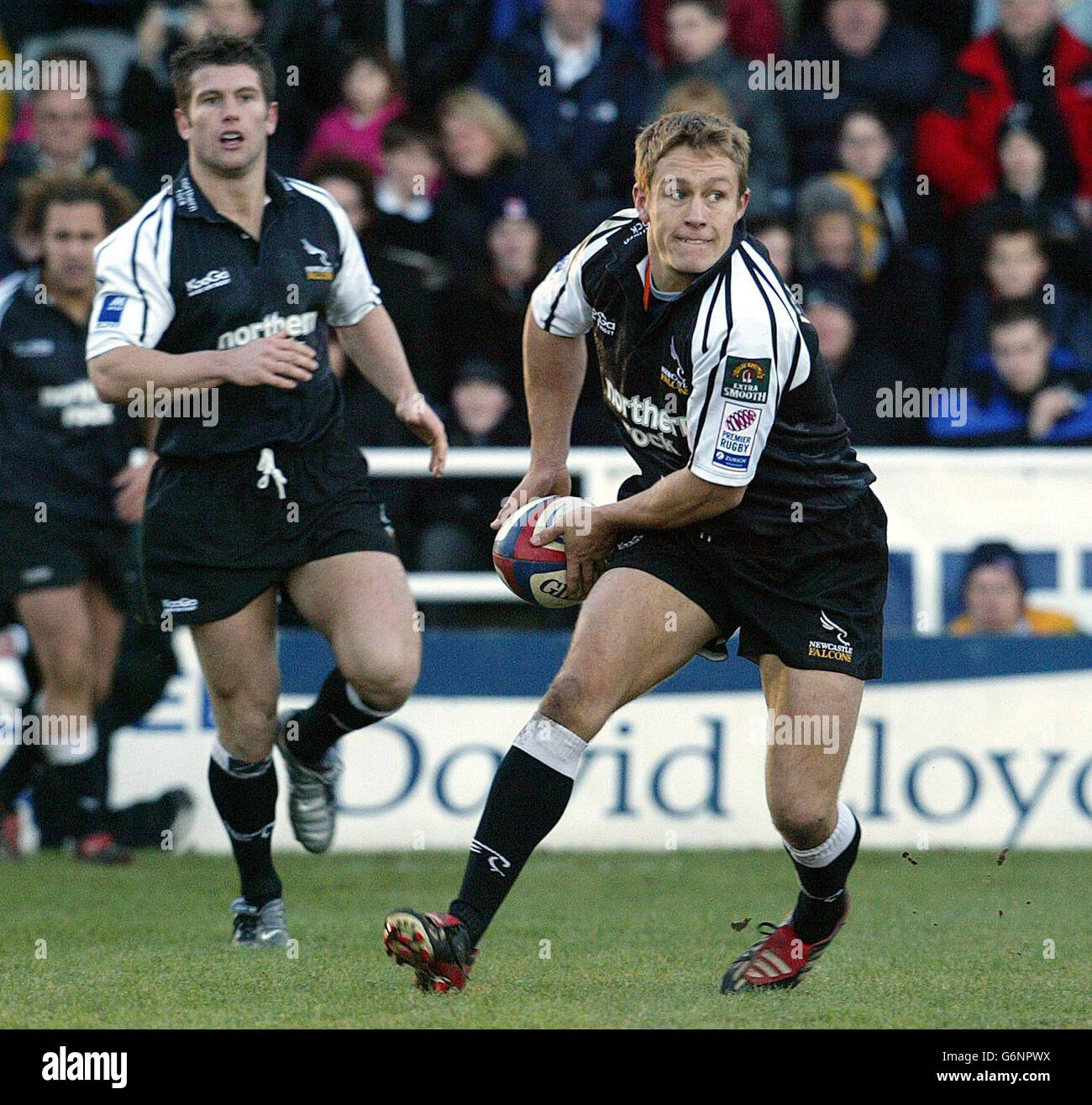 Newcastle falcons jonny wilkinson hi-res stock photography and images ...