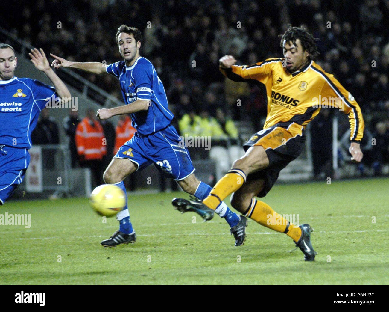 Sport football action jason price kc stadium hi-res stock photography ...