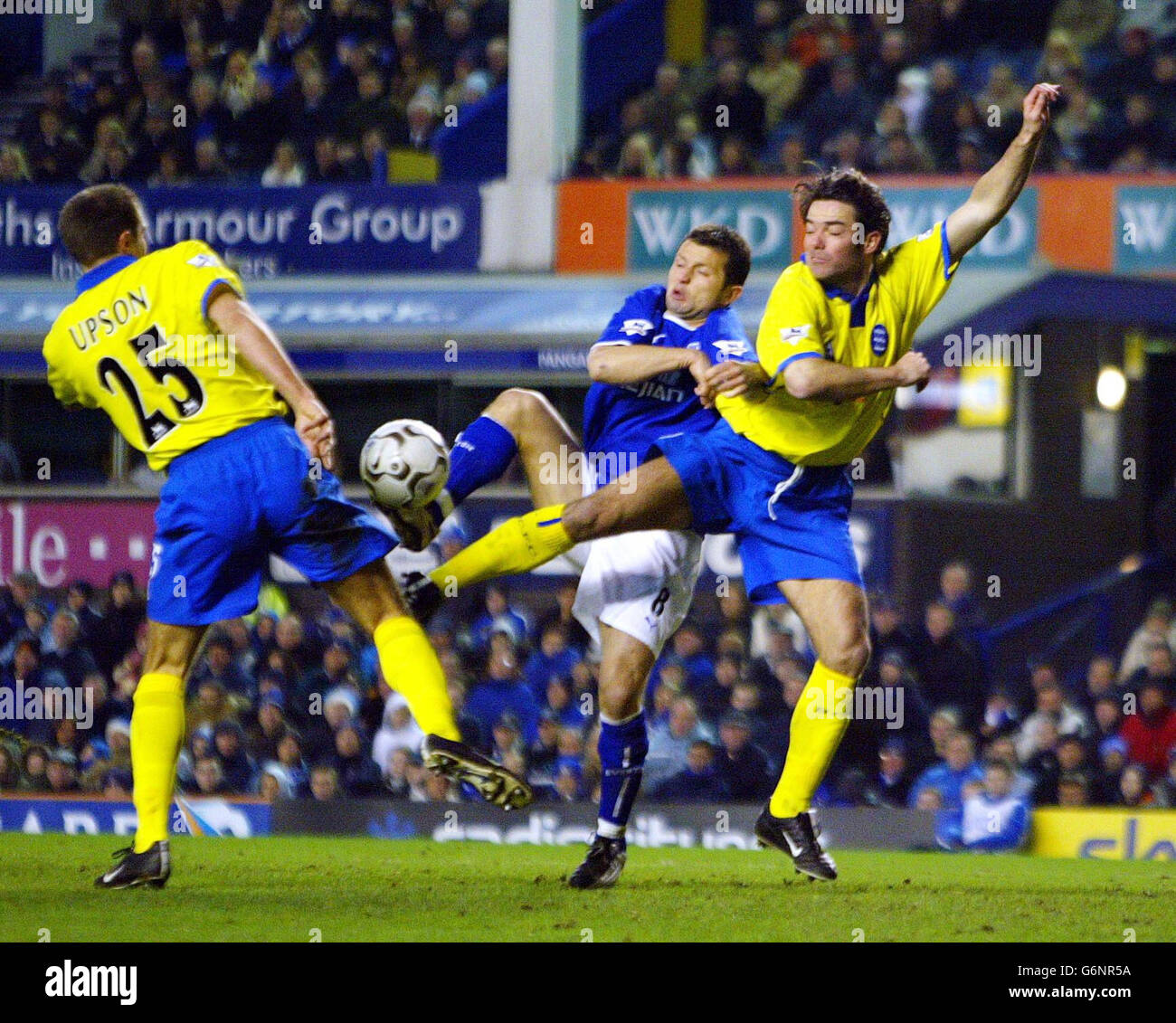 Sport football action tomasz radzinski hi-res stock photography and ...