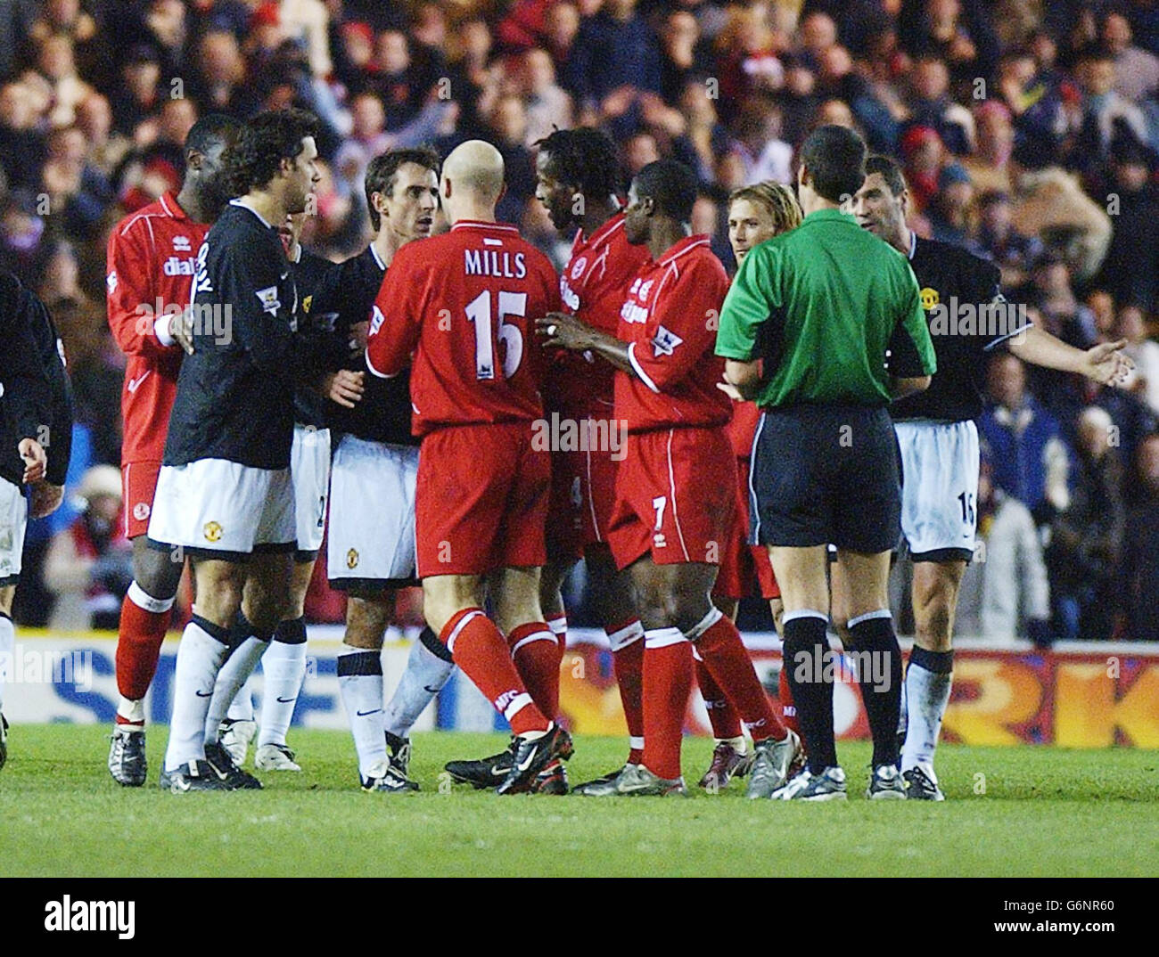 Middlesbrough manchester united won 1 0 hi-res stock photography and ...