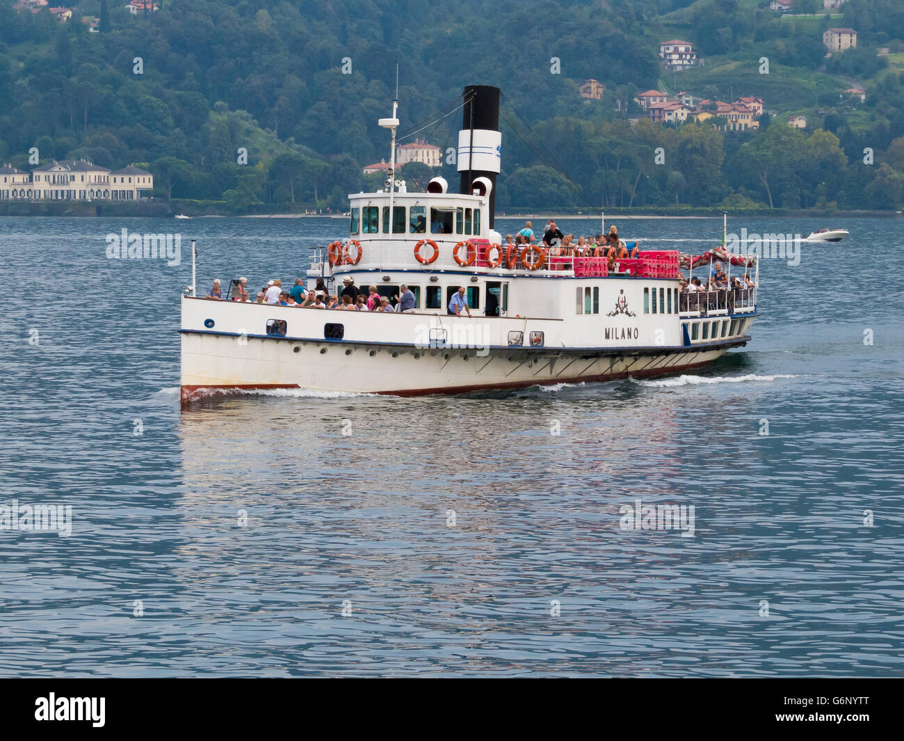 Ferry at lake como hi-res stock photography and images - Alamy