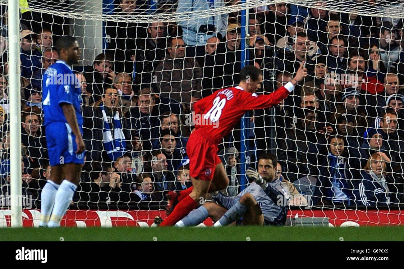 Chelsea's goalkeeper Carlo Cudicini is beaten by Liverpool's Bruno ...