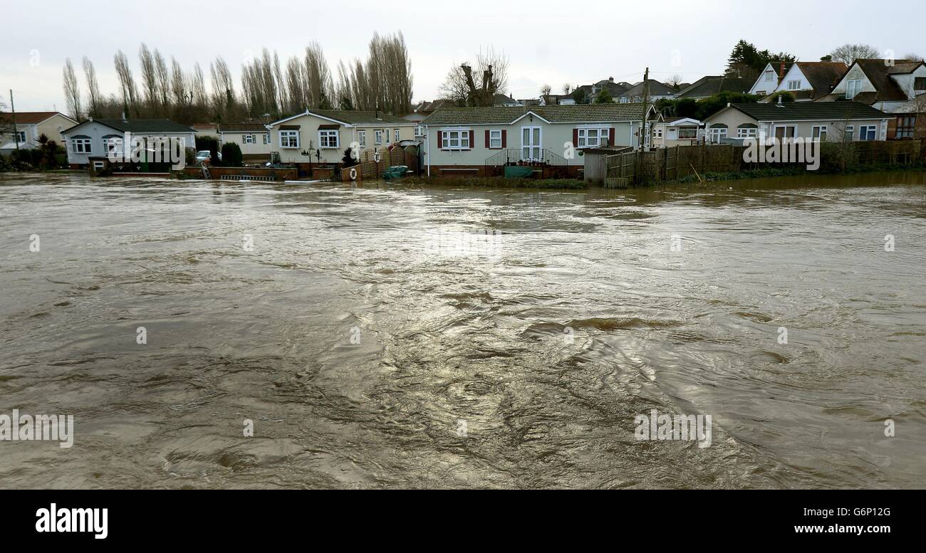 Overlooks river stour hi-res stock photography and images - Alamy