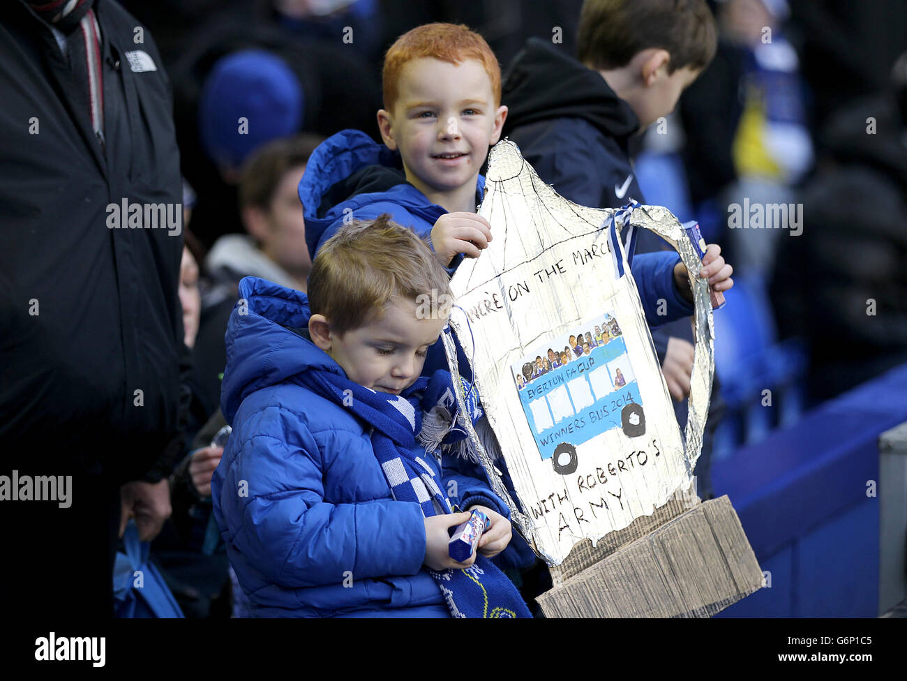 Fa cup trophy made hi-res stock photography and images - Alamy