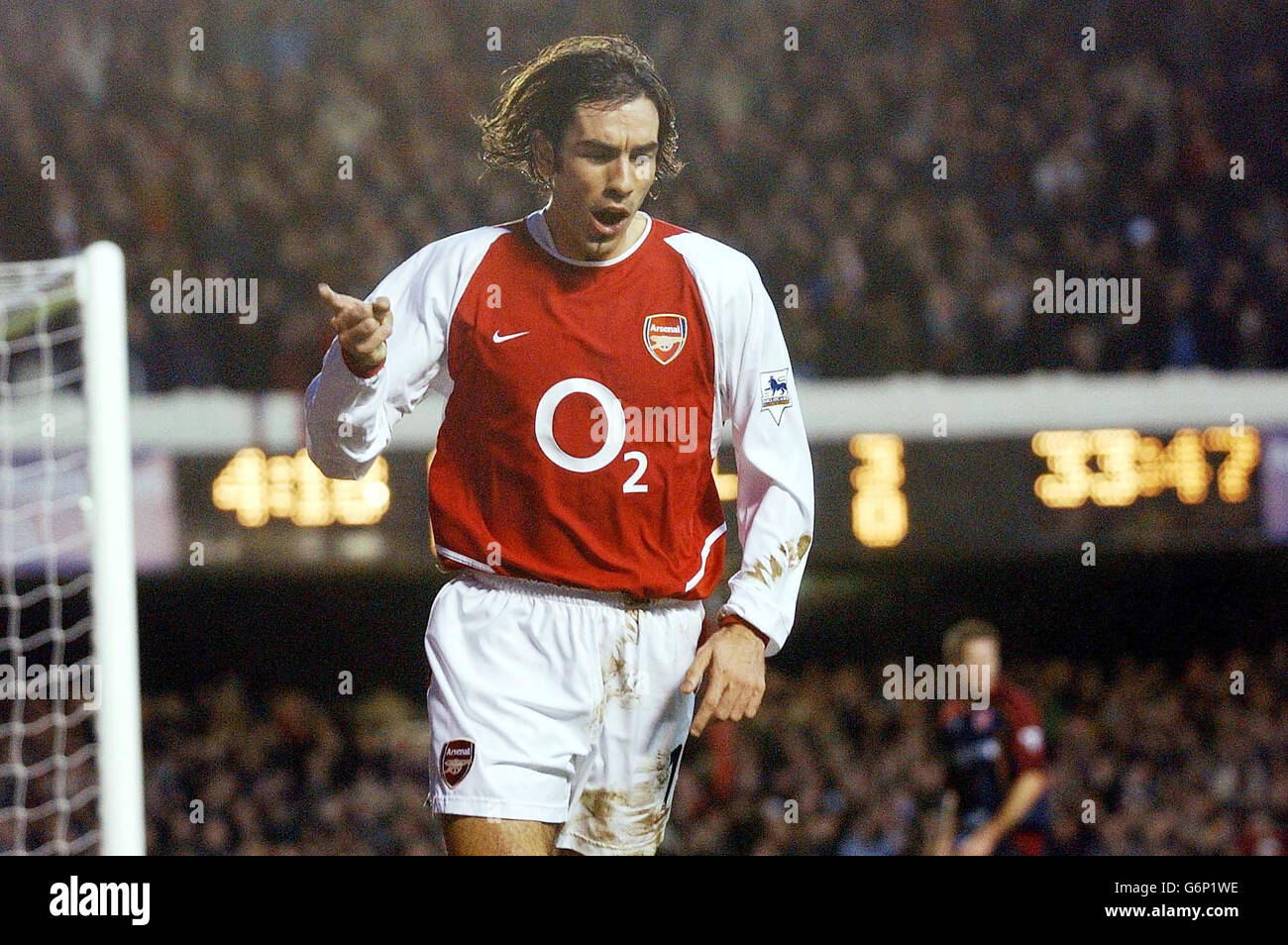 Celebrating pointing finger sport football robert pires hi-res stock ...