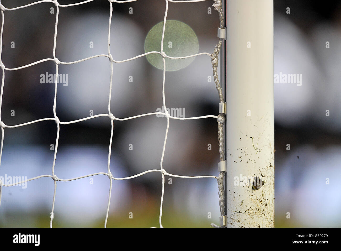 Detail of goal post netting hi-res stock photography and images - Alamy