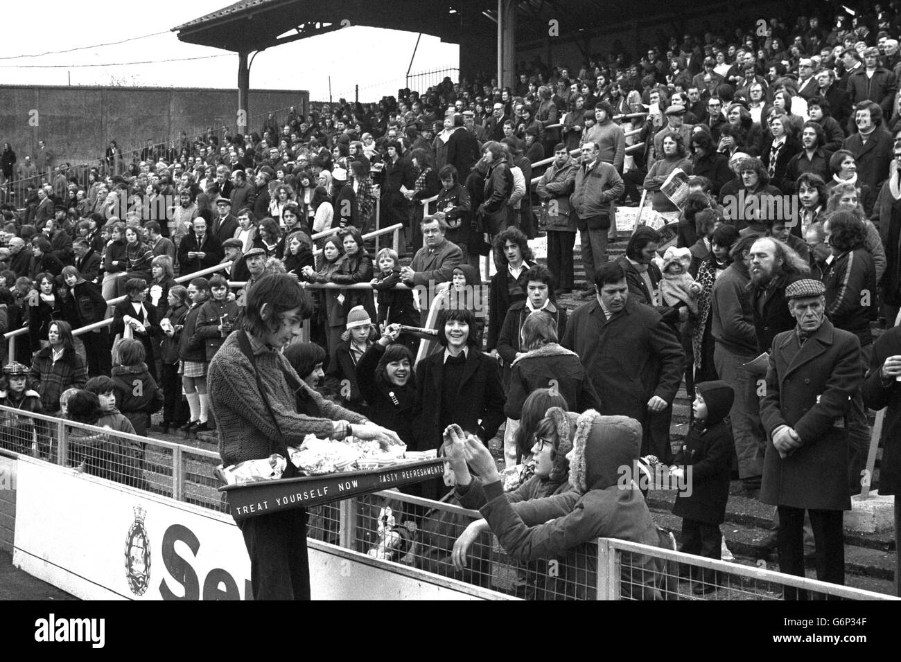 1970's football match Black and White Stock Photos & Images - Alamy