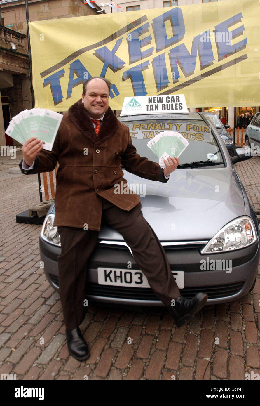 Barry evans eastenders hi-res stock photography and images - Alamy