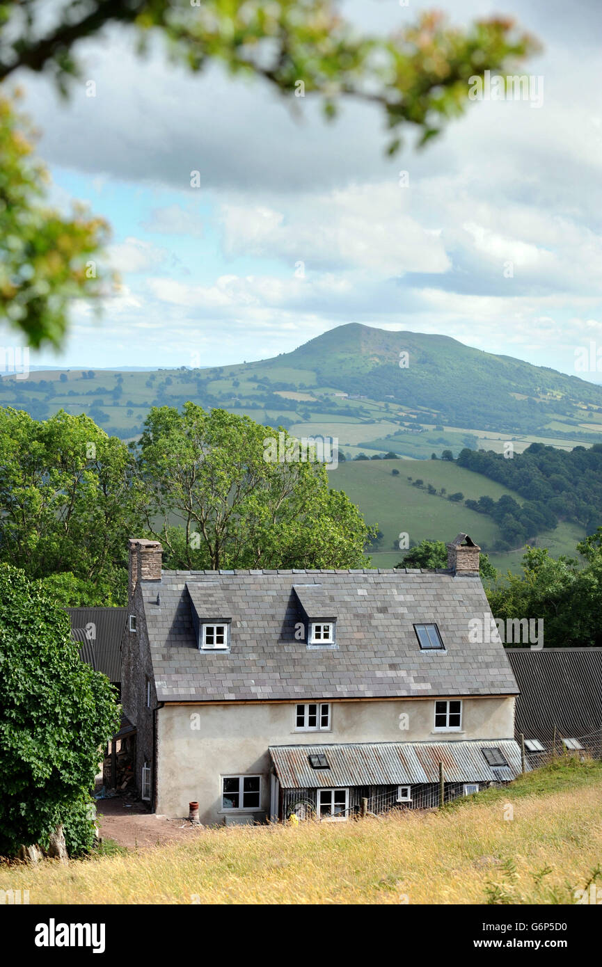A Welsh mountain farmhouse home UK Stock Photo - Alamy