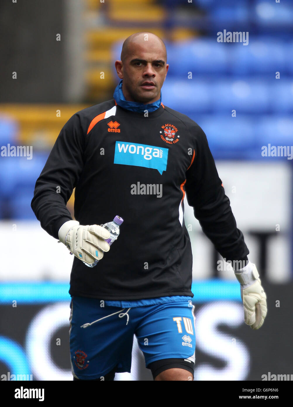 Tony warner fa cup hi-res stock photography and images - Alamy