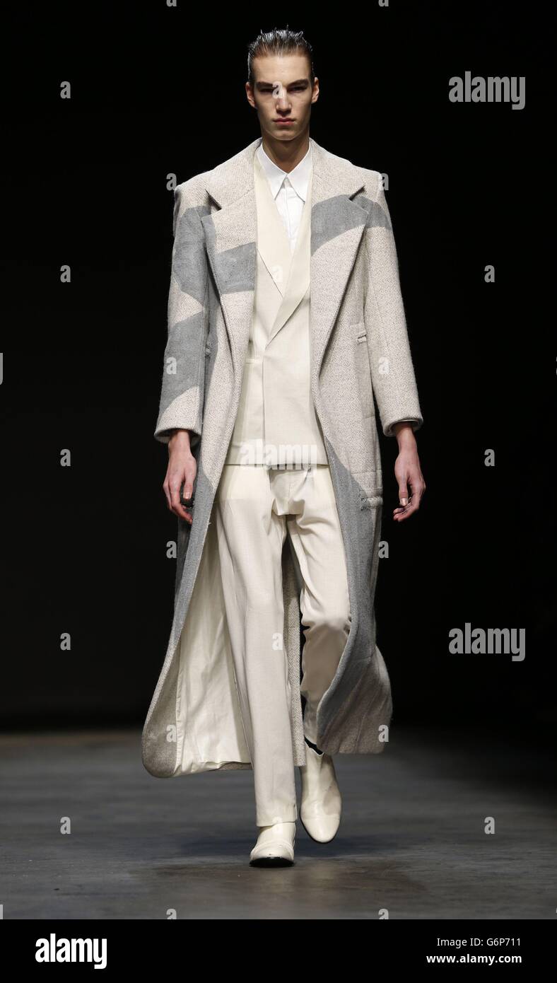 Old man modeling hi-res stock photography and images - Alamy