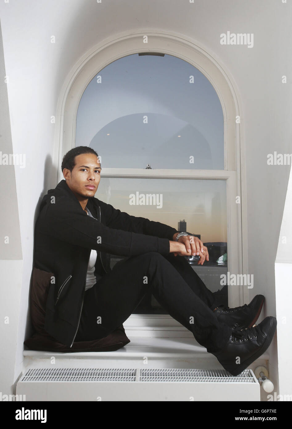 Virgil van dijk photocall hi-res stock photography and images - Alamy