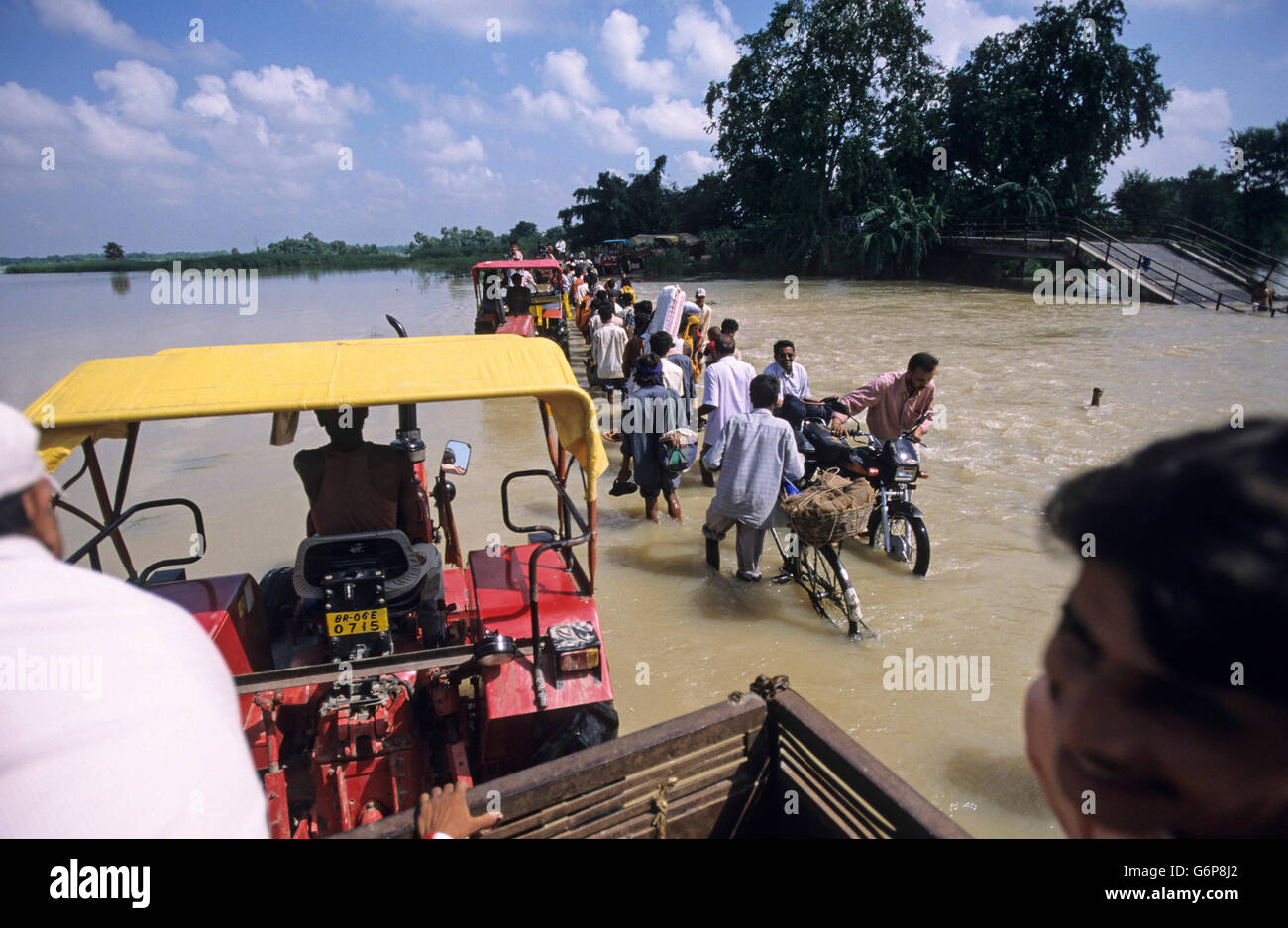 INDIA, Bihar, submergence at Bagmati river a branch of Ganges / Ganga ...