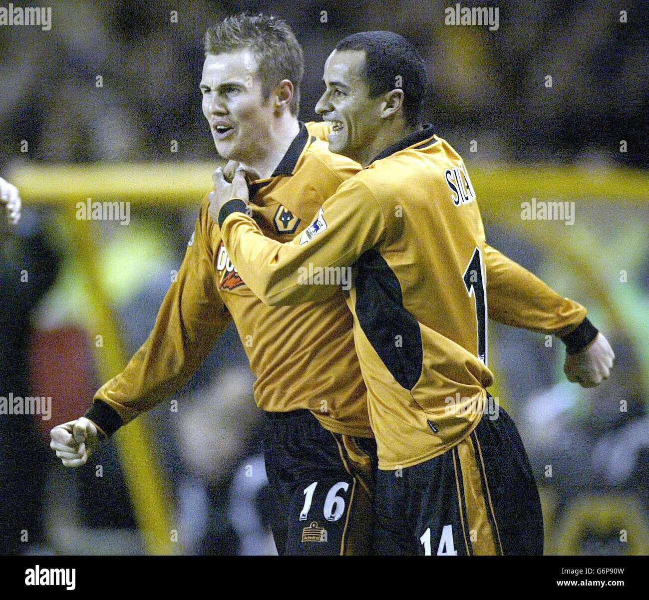 Wolverhampton Wanderers' Kenny Miller (left) celebrates scoring the ...