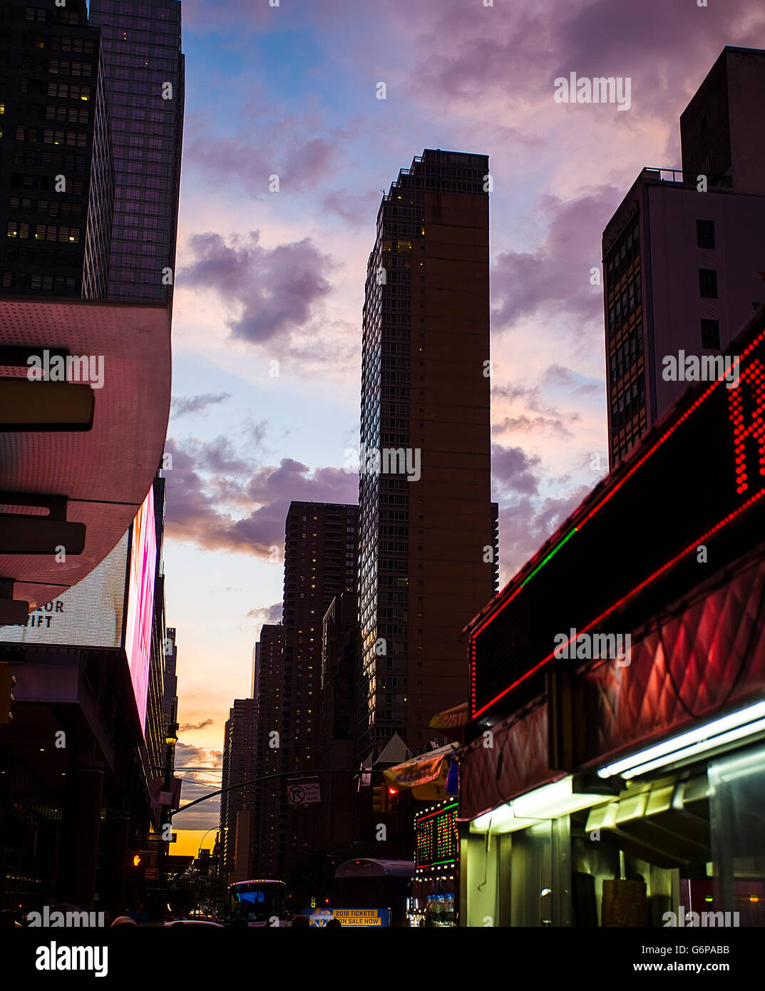 Old new york city shadow hi-res stock photography and images - Alamy