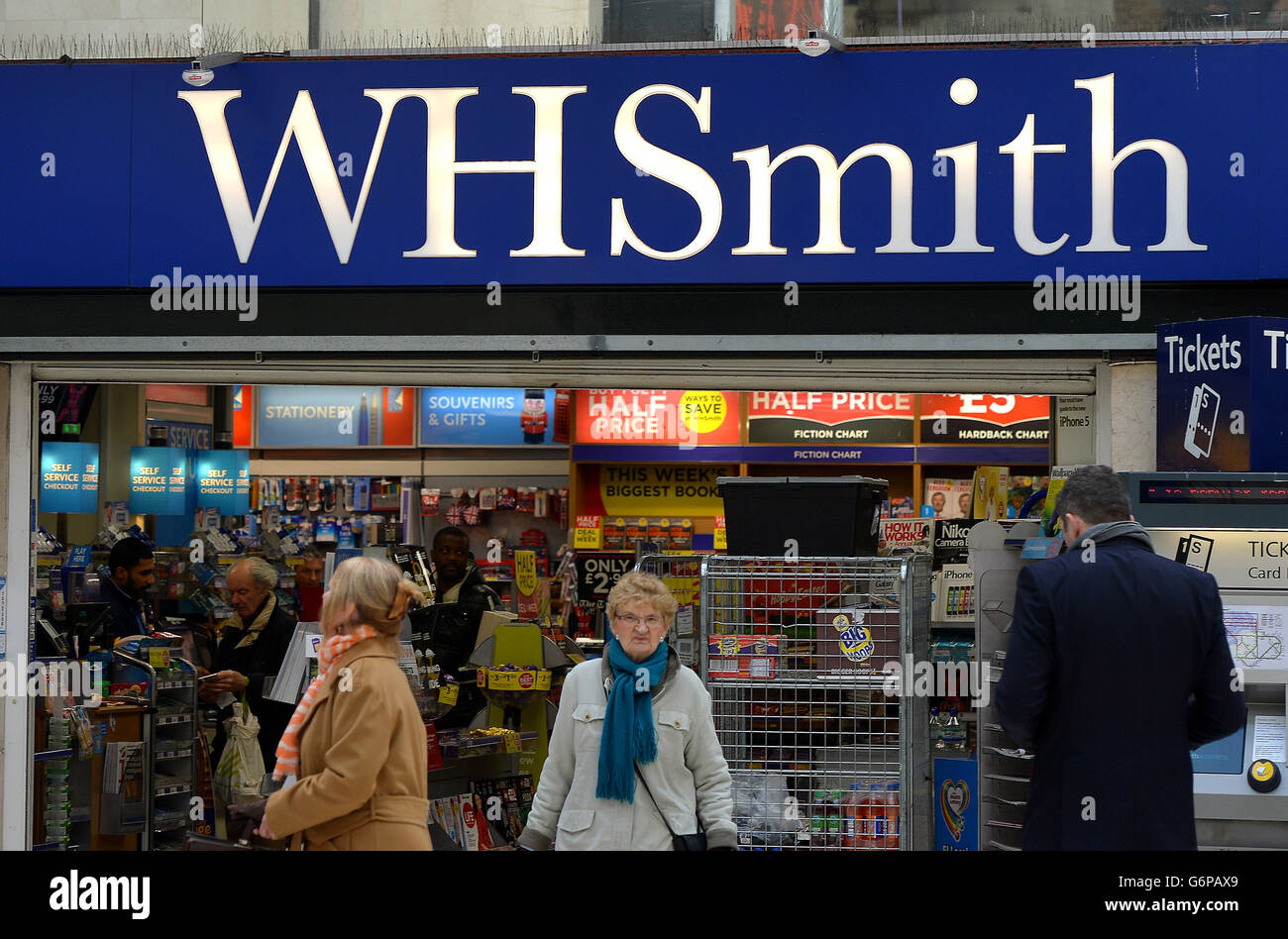WH Smith stock Stock Photo - Alamy