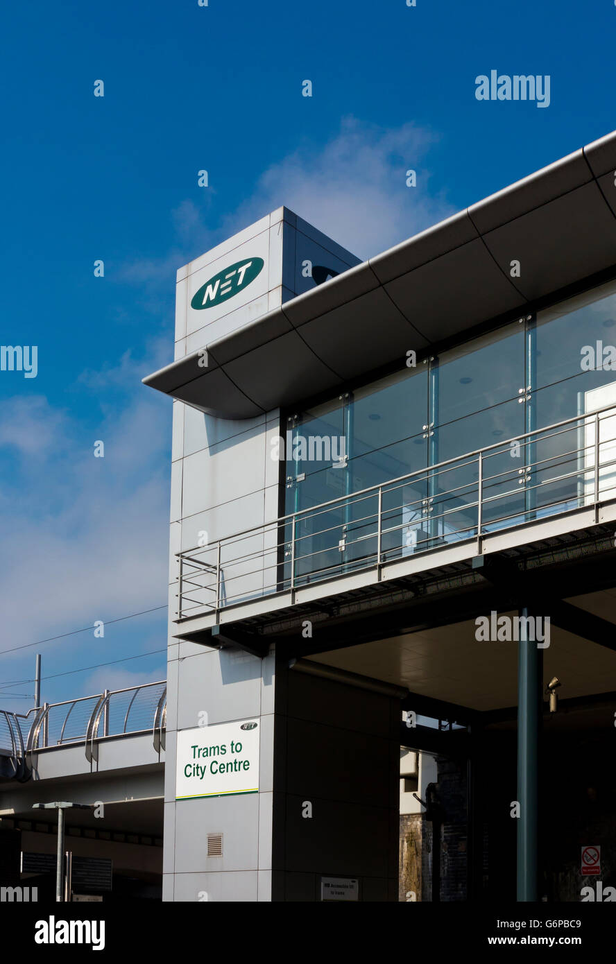 Nottingham railway station tram stop hi-res stock photography and ...