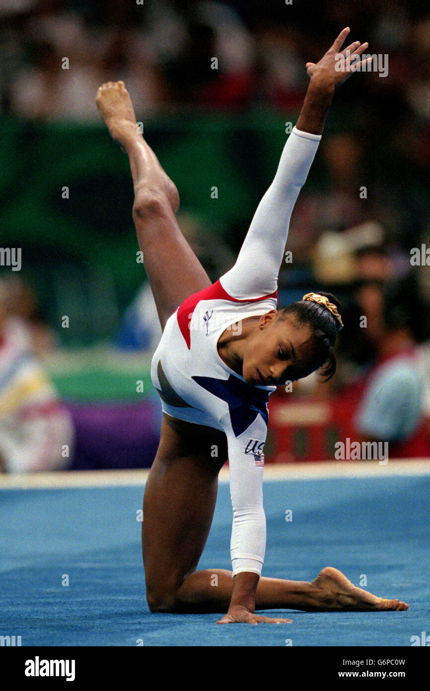 Dominique dawes gymnastics hi-res stock photography and images - Alamy