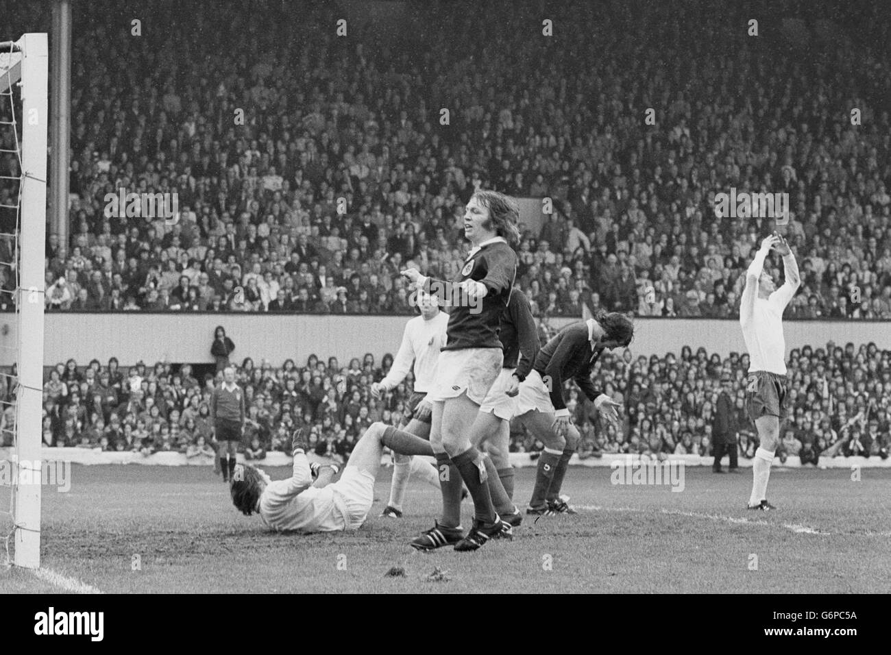 Soccer - 1973-74 British Home Championship - Scotland v England ...