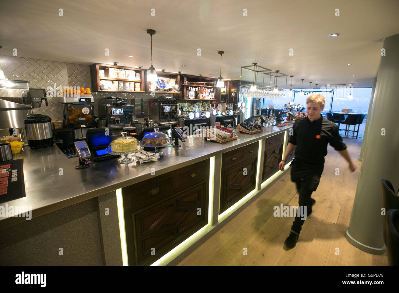 Wetherspoon pub interior hi-res stock photography and images - Alamy