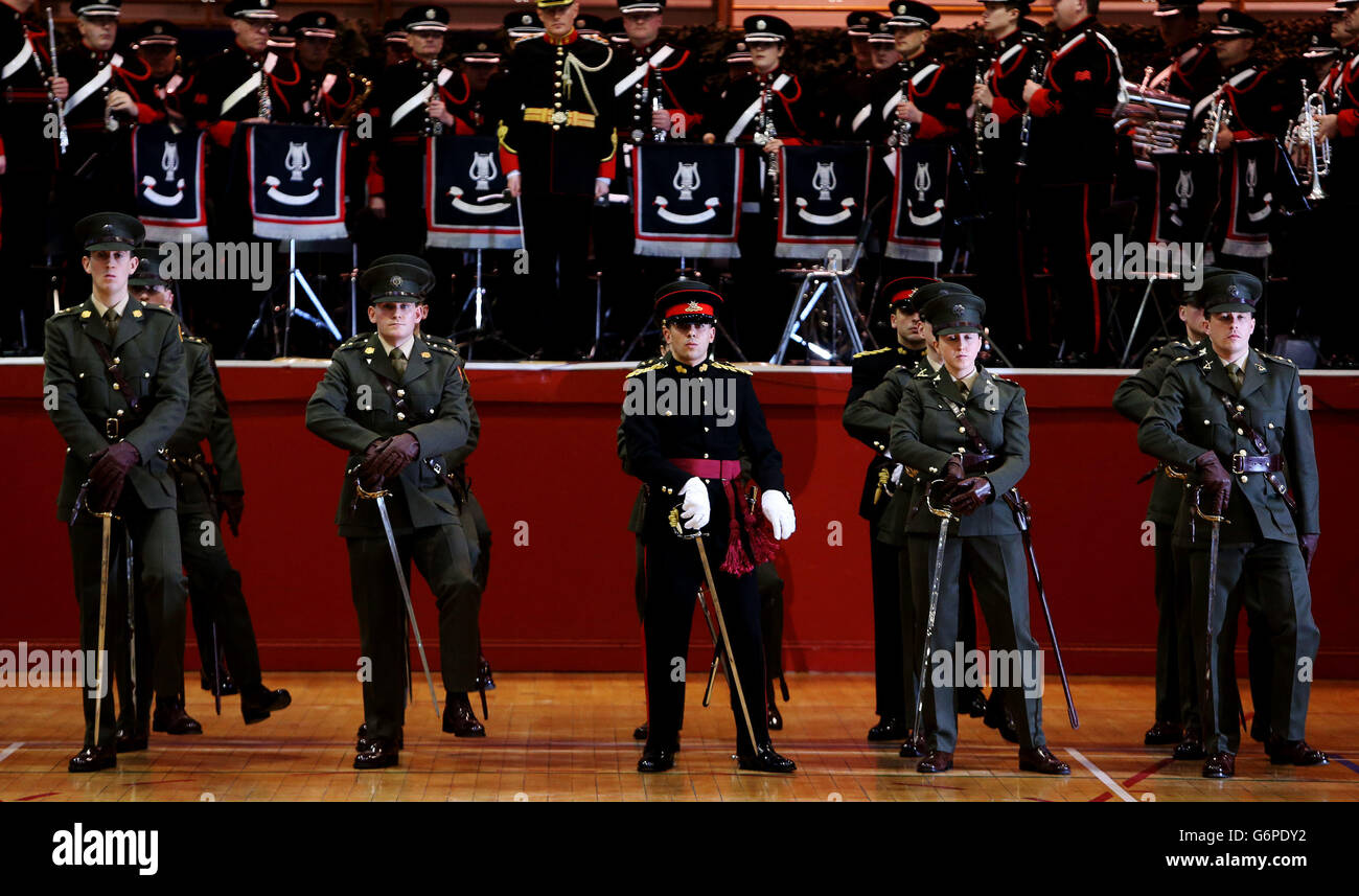 Officers at ceremony hi-res stock photography and images - Alamy