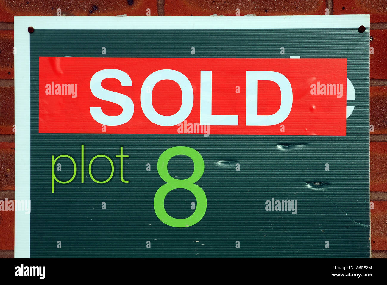 Building houses home red brick sign signage hi-res stock photography ...