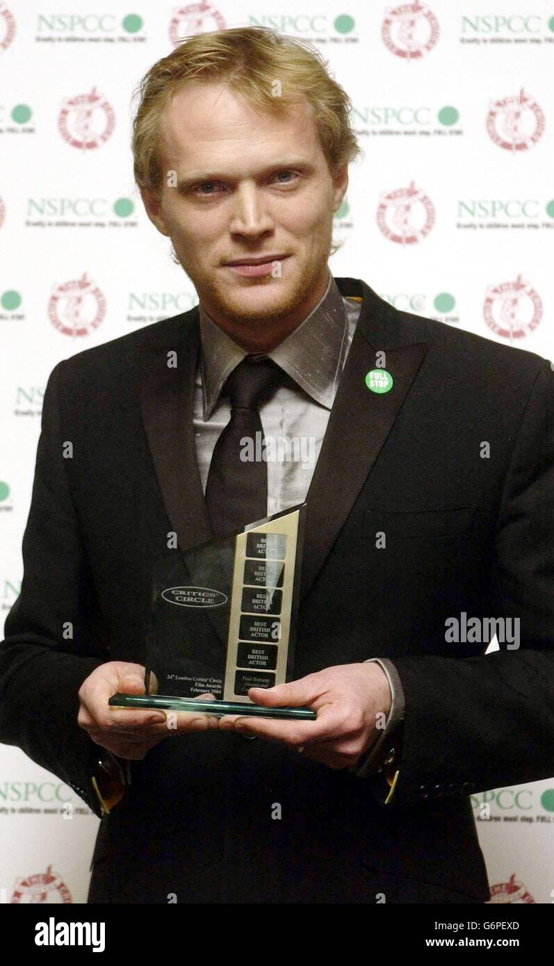 Paul Bettany with his award for Best British Actor for the film Master ...