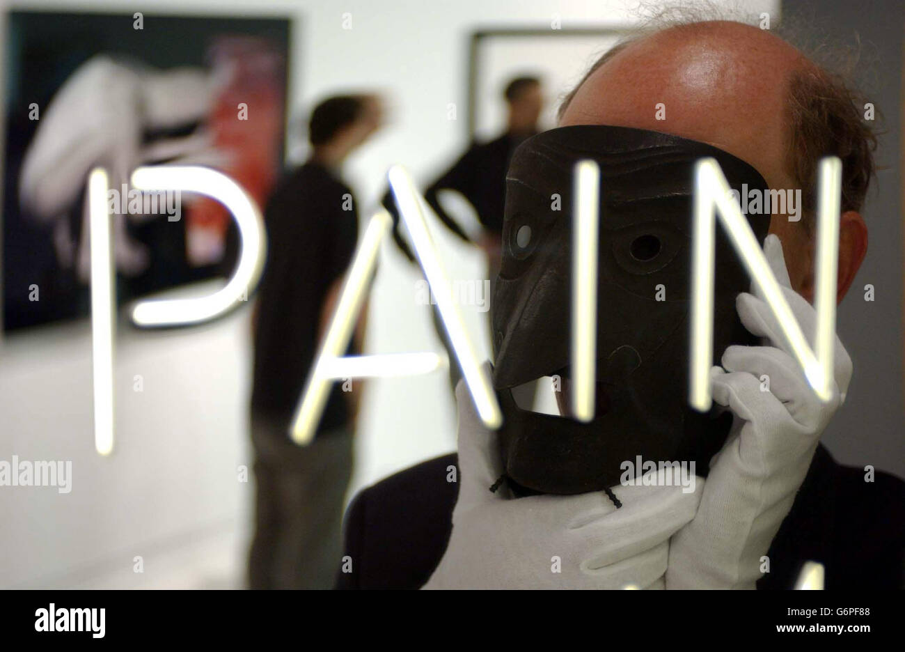 SOCIAL Pain Mask Stock Photo - Alamy