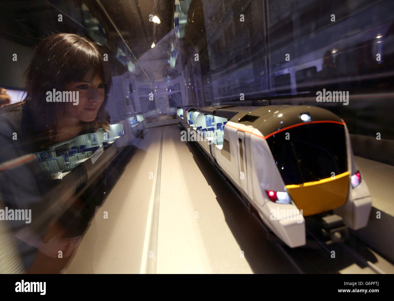 Thameslink programme hi-res stock photography and images - Alamy