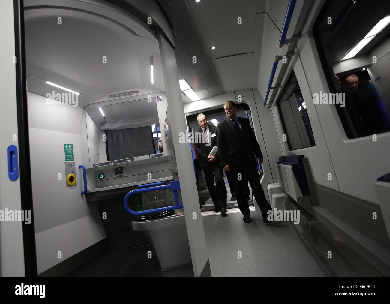New Thameslink Train High Resolution Stock Photography and Images - Alamy