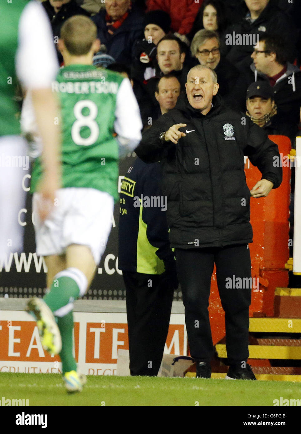 Hibernian manager terry butcher scottish premier league match pittodrie ...