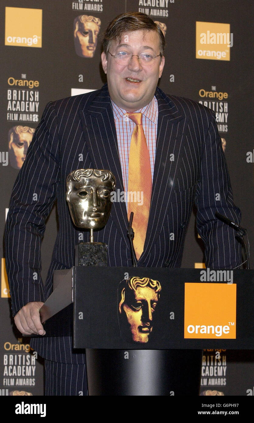 Stephen fry actor hi-res stock photography and images - Alamy