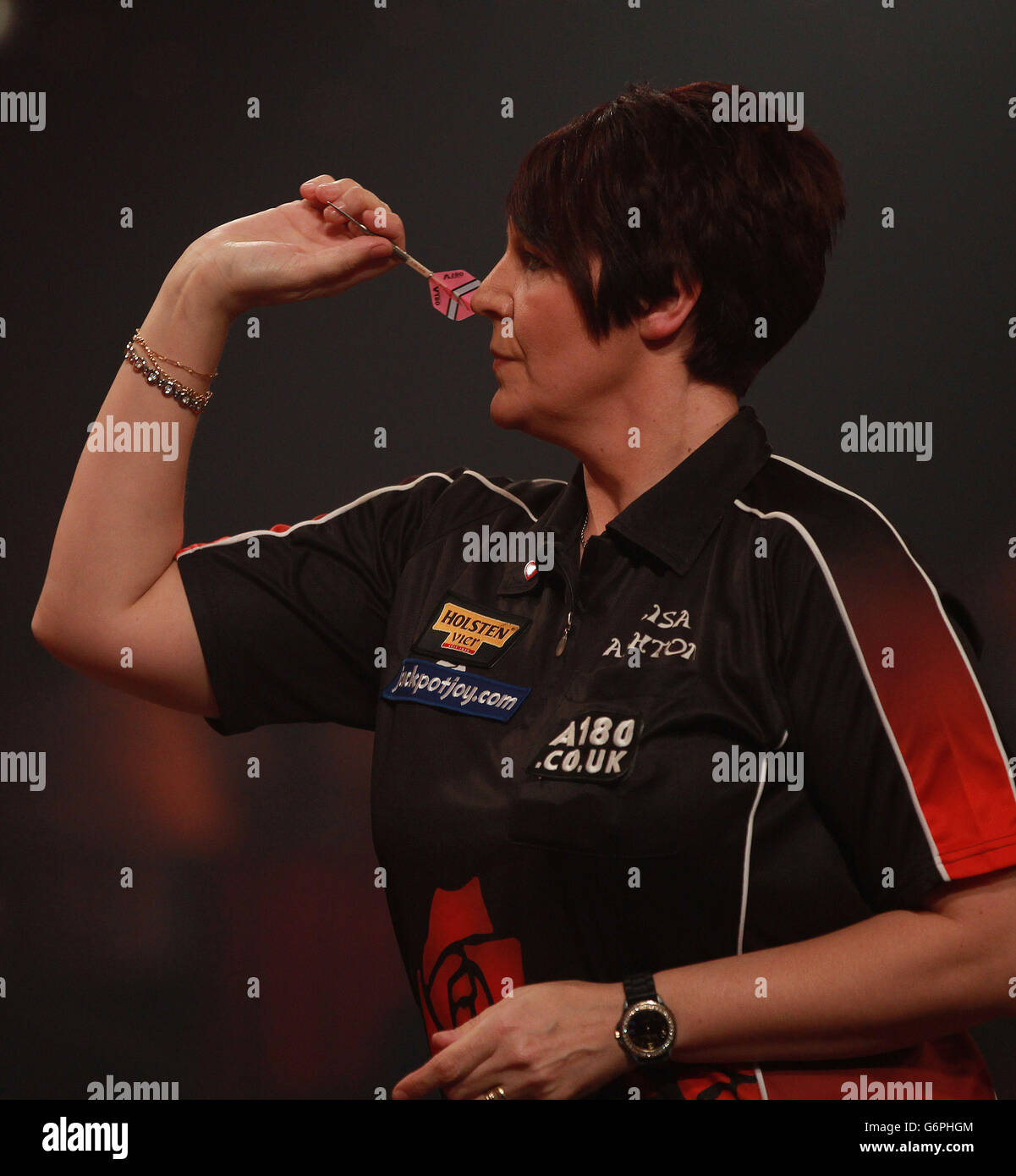 Lisa ashton bdo world professional darts championships lakeside complex ...