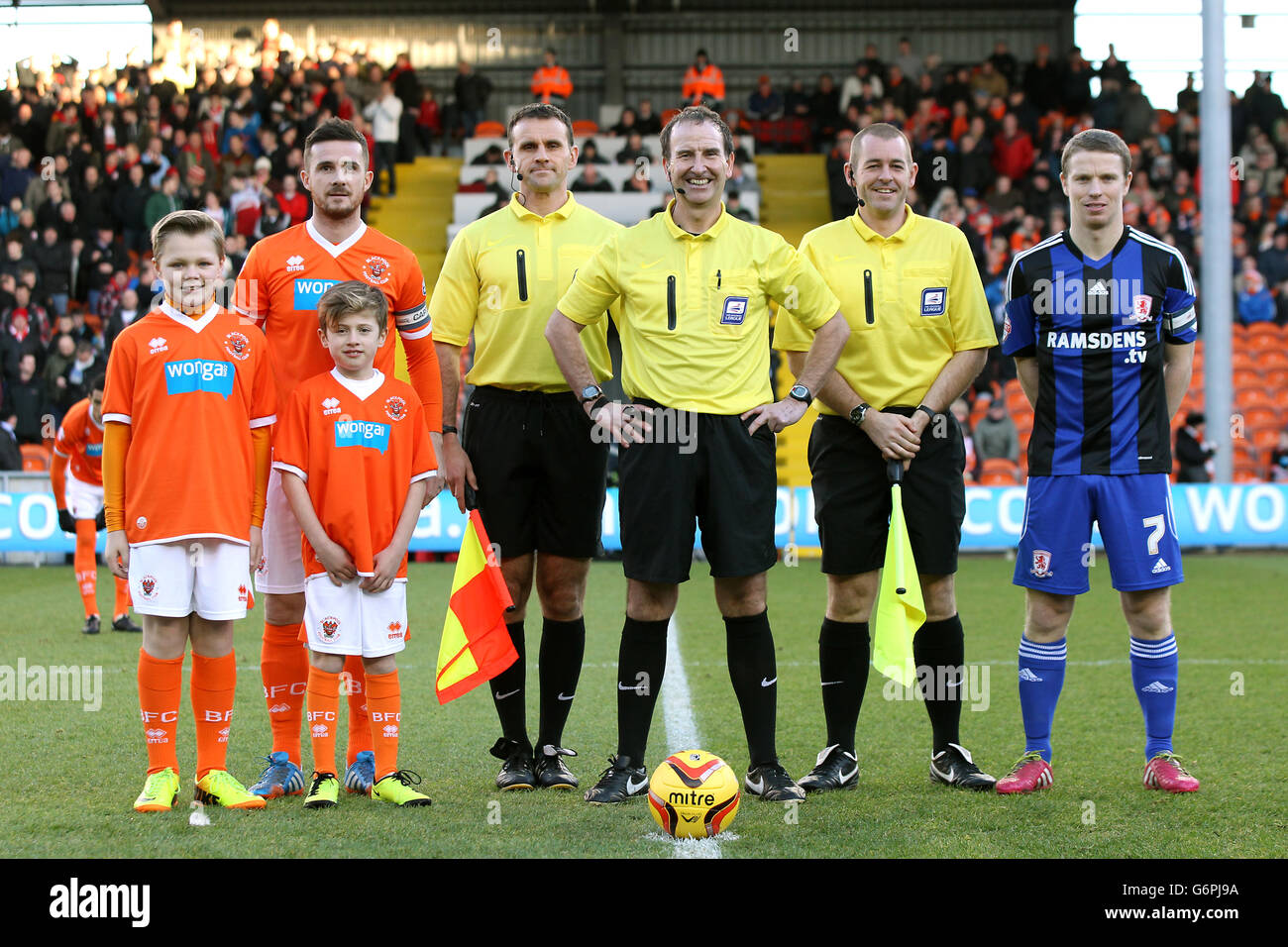 Match official philip dermott referee mick russell hi-res stock ...